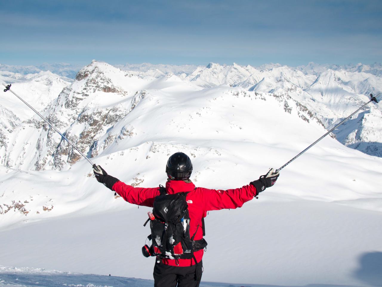 Mike Wiegele Heli-Skiing Resort | Heliskiing BC Canada