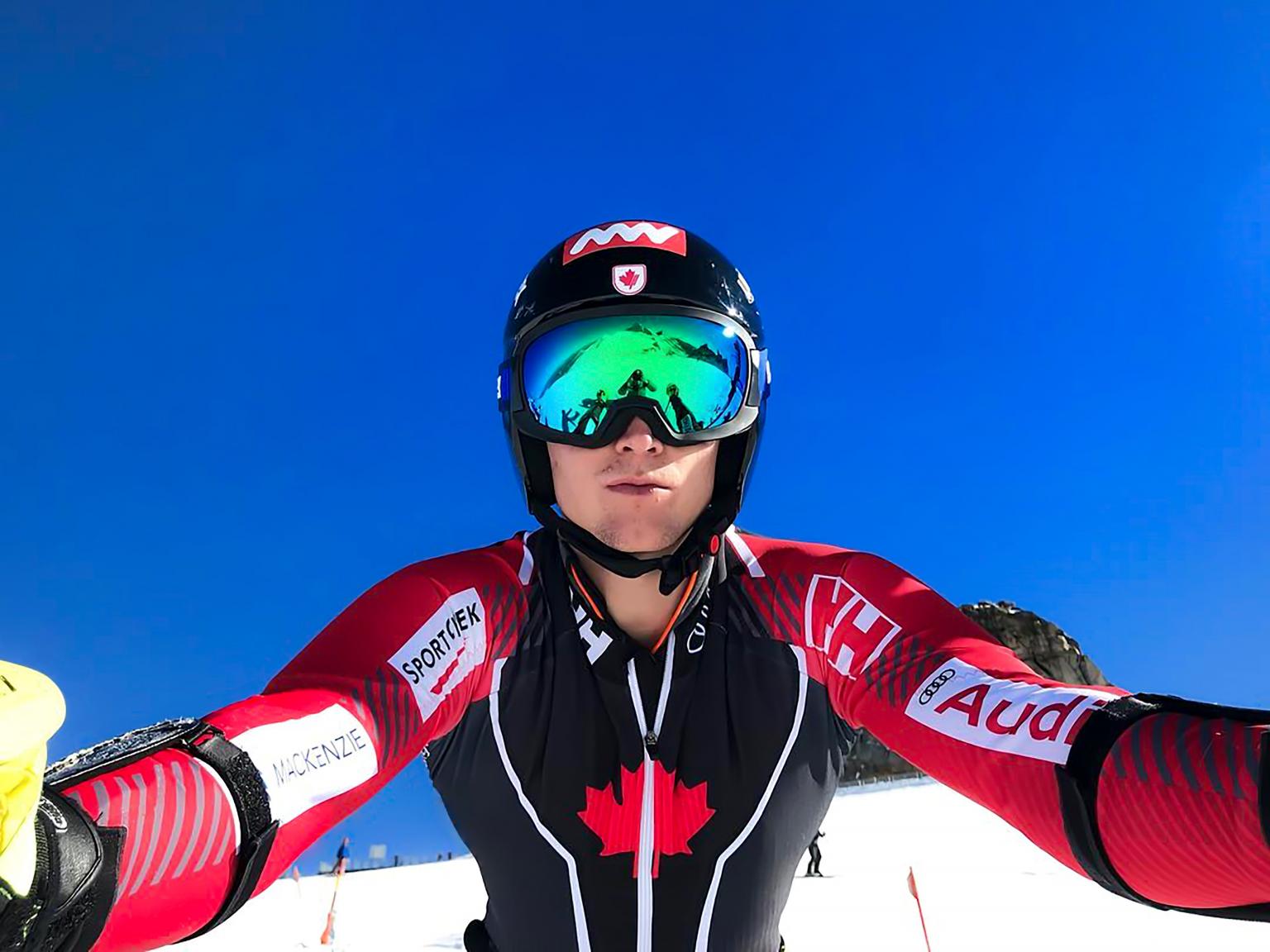 In the wings of Erik Read | Mike Wiegele Helicopter Skiing